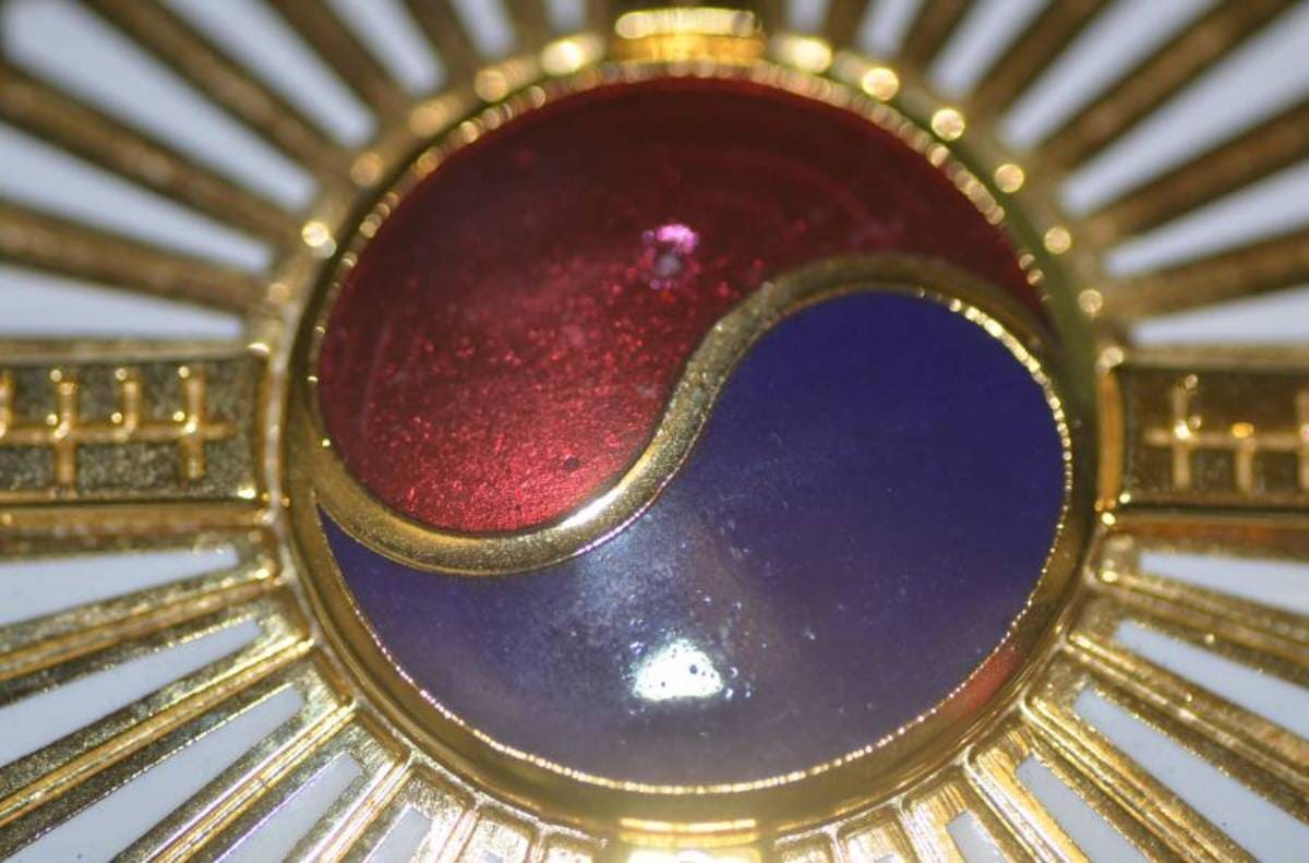 Fake Grand Orders of the Golden Ruler | Medals of Asia