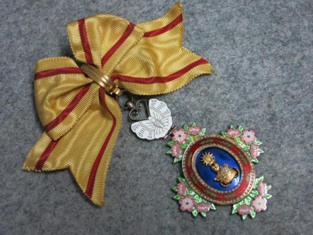 3rd Class Orders of Precious Crown/勲三等宝冠章 | Medals of Asia 3rd Class Orders of Precious Crown/勲三等宝冠章 | Medals of Asia