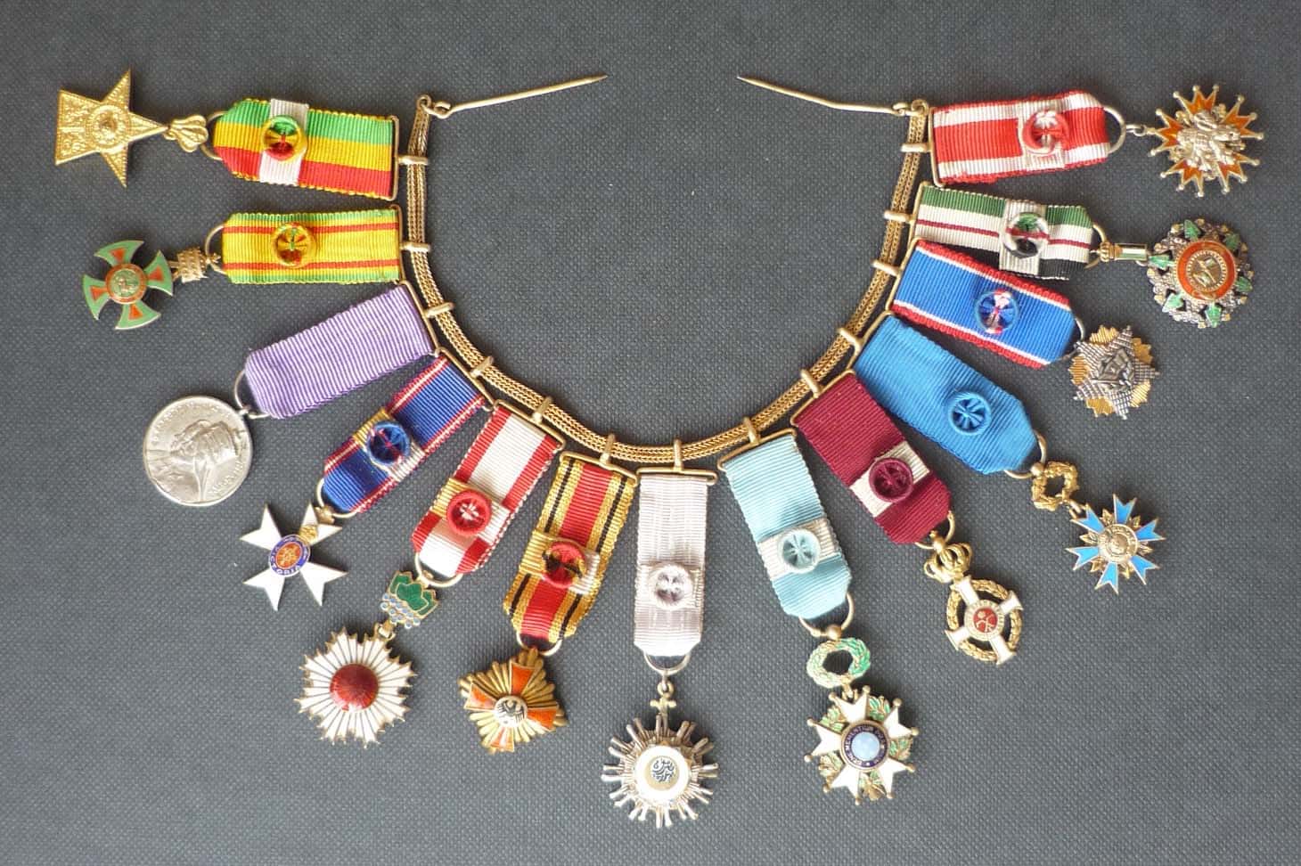 Miniature Groups with Japanese Orders and Medals | Medals of Asia