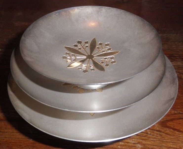 Silver Cups with Orchid Flower /Imperial Seal of the Emperor of ...