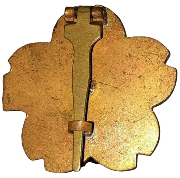"Wide Hook" variation of Japanese Submariner Badge | Medals of Asia